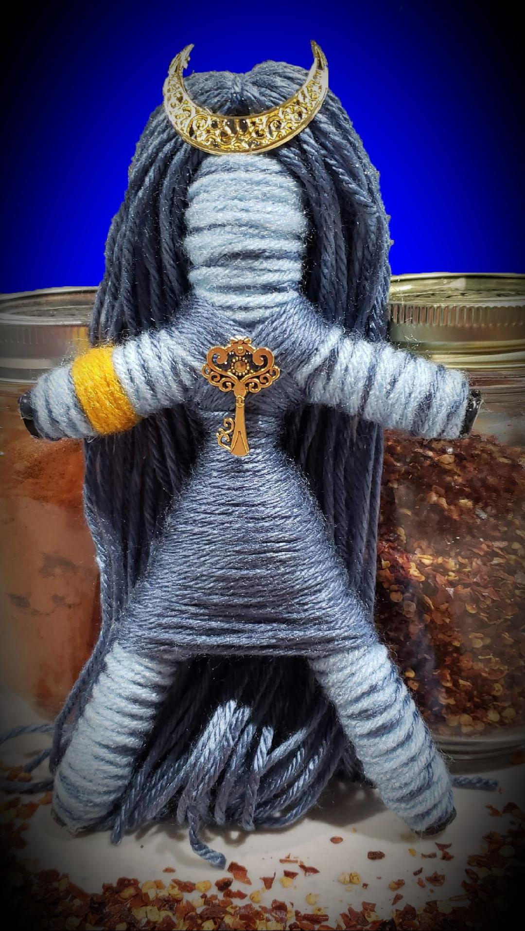 Hekate/Hecate ~ Help with crossroads, entrance ways, light, magic ...